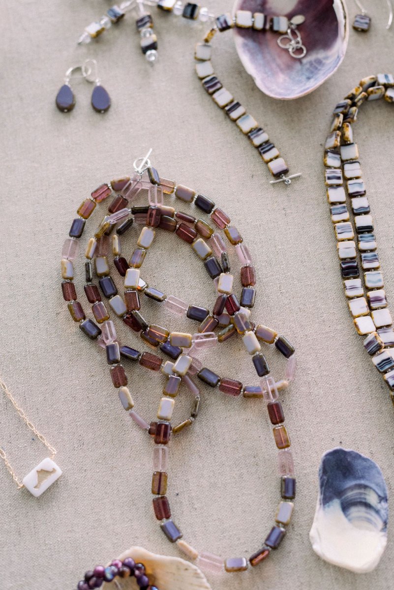 Gifts and Jewelry with February's Enchanting Amethyst Birthstone ...